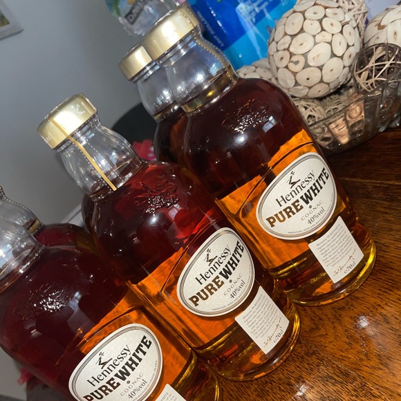 Kitchen | Pure White Hennessy | Poshmark